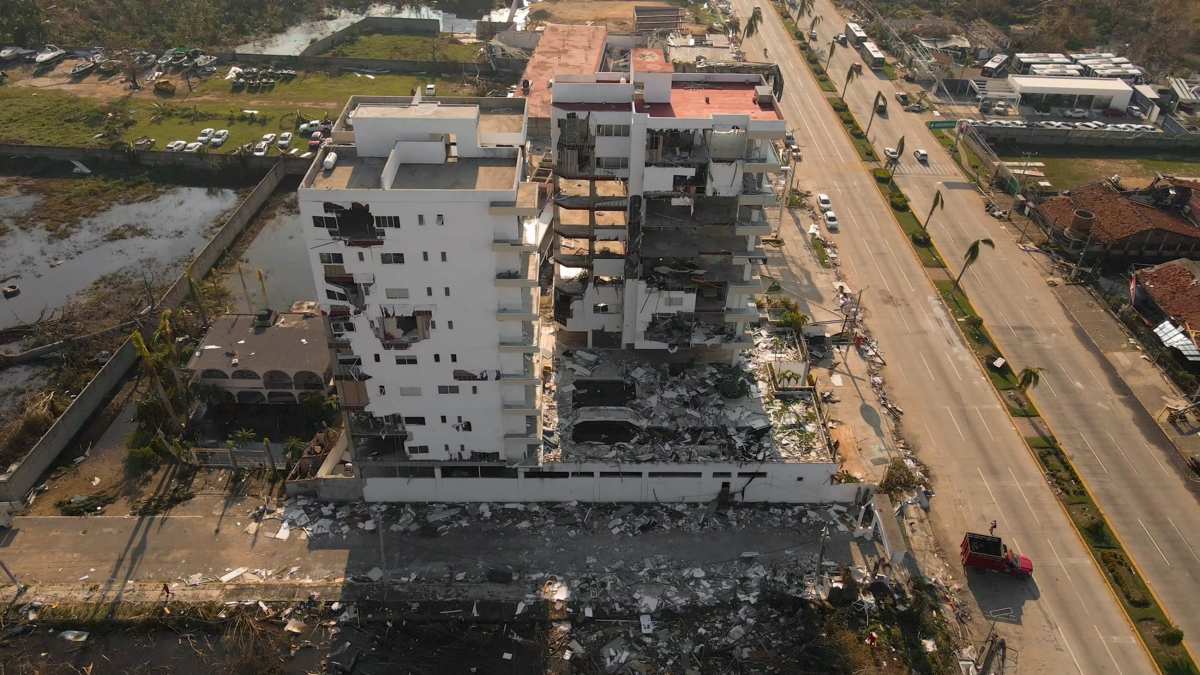 Record thunderstorm losses and deadly earthquakes: the natural ...